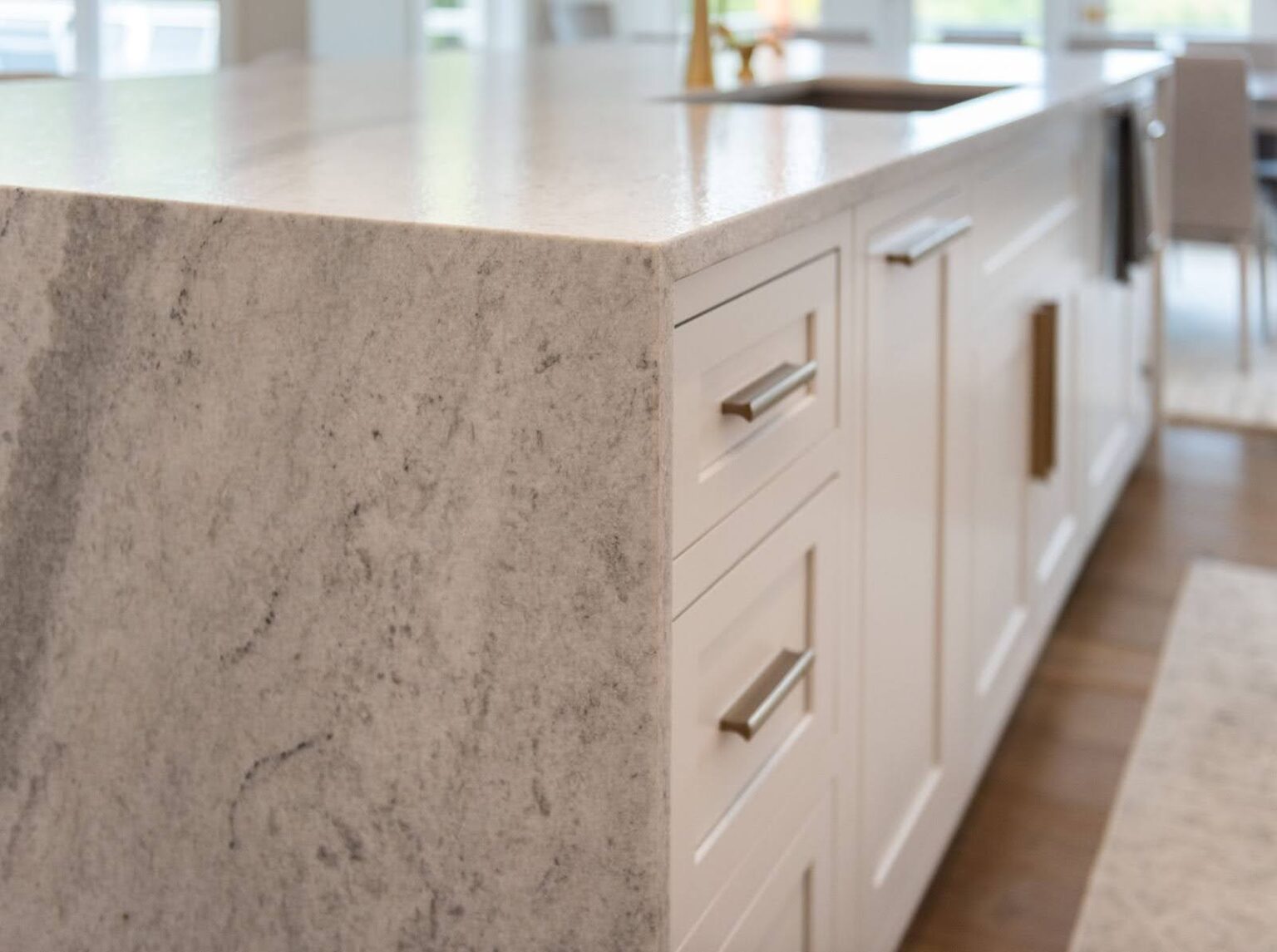 Kitchen Countertop Replacement Cost Guide - TRIUMPH